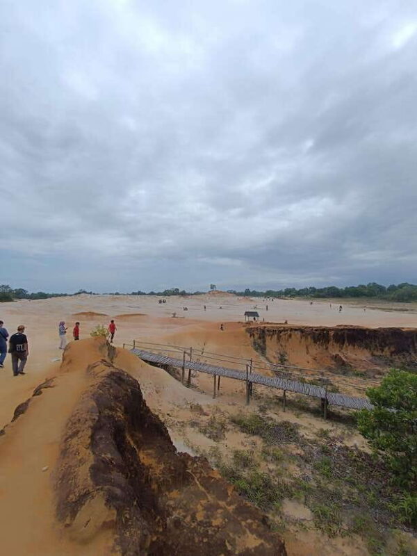 Bintan: Desert and Blue Lake Tour - What Travelers Say