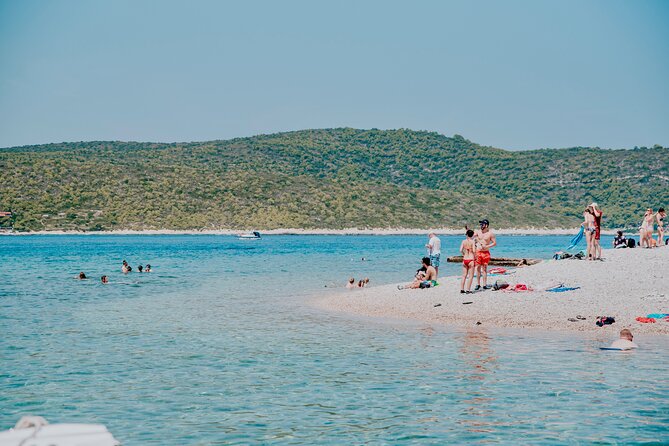 Blue cave, Mama Mia and Hvar, 5 island speedboat tour from Trogir - Who Will Love This Tour?