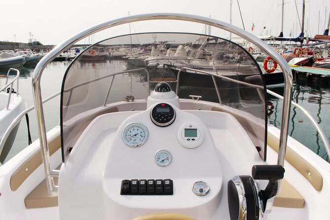 Boat rental in Salerno (rent without license) - FAQs