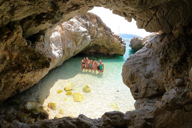 Boat tour to Egadi Favignana and Levanzo islands from Trapani - FAQs
