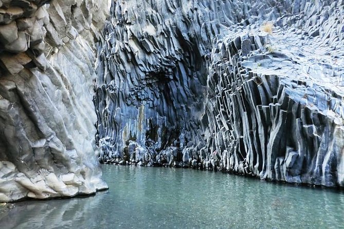 bodyrafting Alcantara gorges - Why Travelers Love It