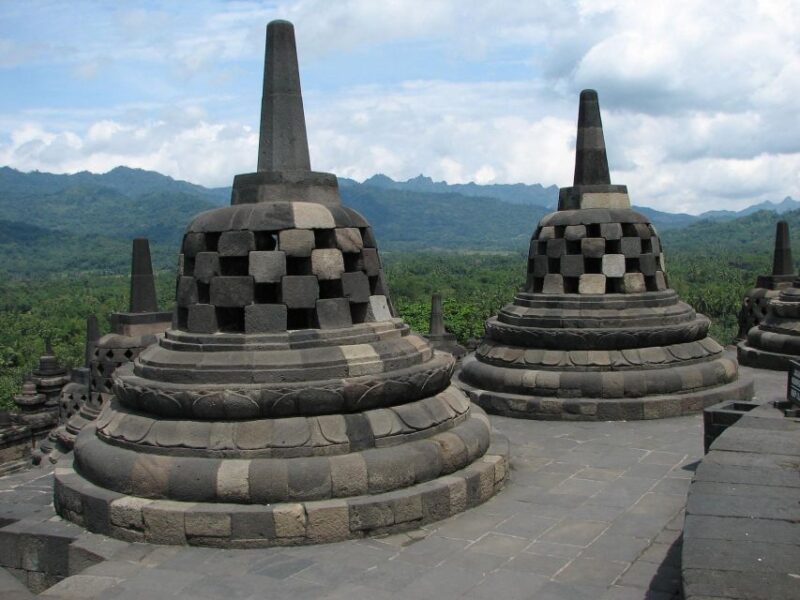 Borobudur Climb Top, Prambanan with Guide, Ticket Include - Frequently Asked Questions