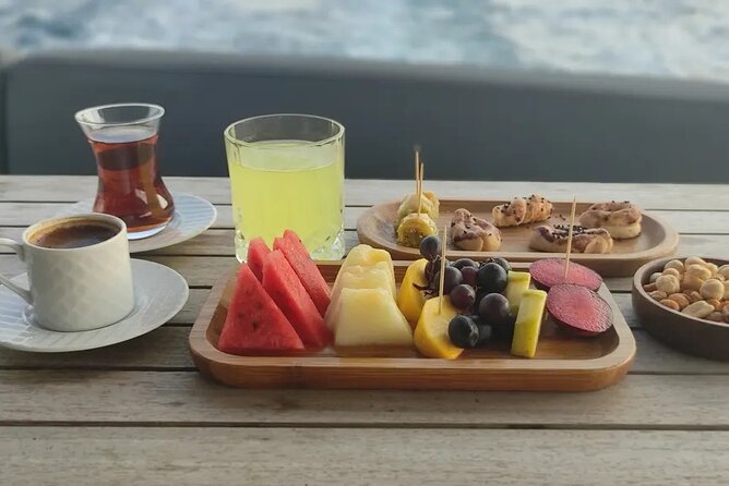Bosphorus Sunset Cruise on Luxury Yacht with Transfers - FAQ