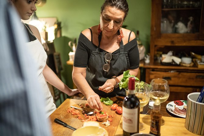 Cesarine: Market Tour & Home Cooking Class in Messina - Summary: Who Should Book This?