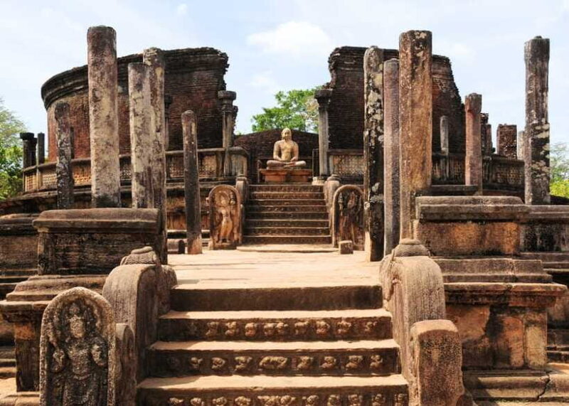 Colombo: Private 2-Day Cultural Triangle Tour with Sigiriya - Practical Tips