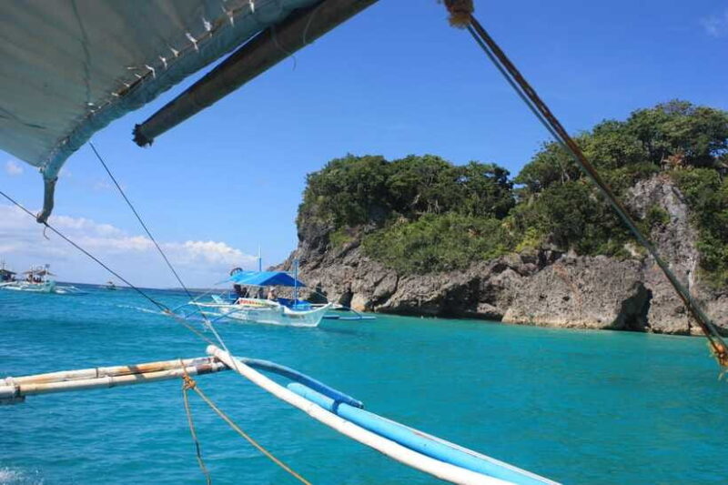 Coron: Barracuda Lake and Reef Garden Tour with Lunch - FAQ