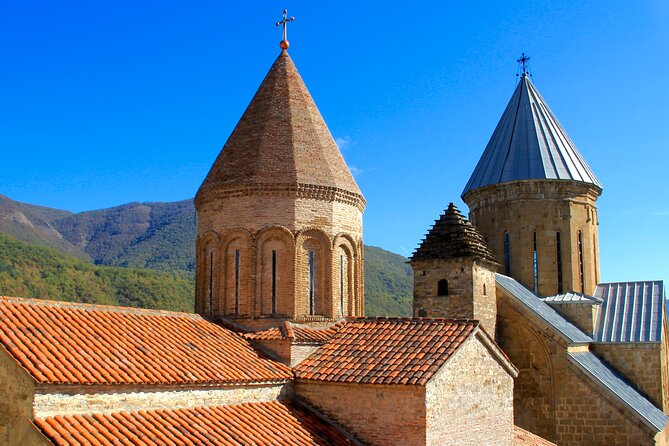 Day Trip to Gudauri and Kazbegi Including 4WD - Stop 5: Gudauri and Mountain Honey