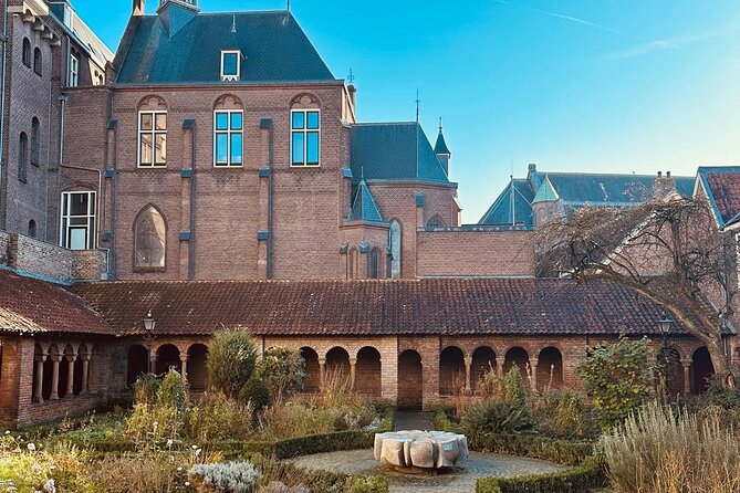 Discover Utrecht: a Self-Guided Augmented Reality City Tour - The Sum Up