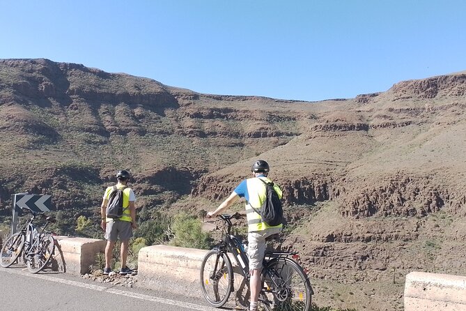 E-Bike Rental 80 km Battery life: Gran Canaria Mountains or Coast - Practical Details and Tips