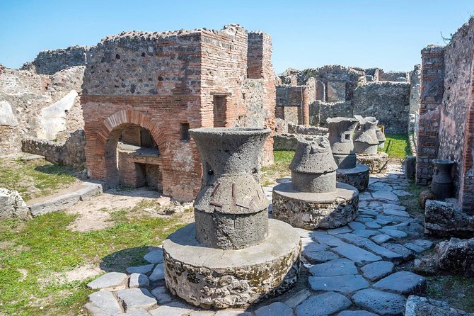 Explore Pompei Ruins with your Private Archaeologist - Who Will Love This Tour?