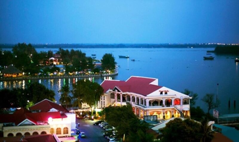 From Ho Chi Minh : Cai Be  Can Tho 2 days / 1 night - Who is this tour best suited for?