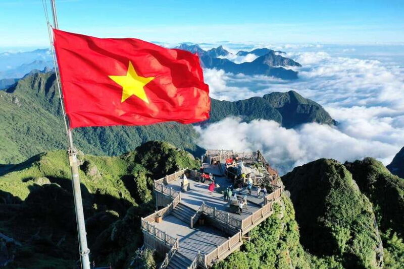 From Sapa: Private Tour to Fansipan Peak with Scenic Views - The Guide and Experience Quality