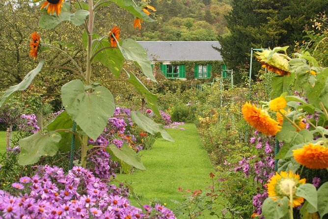Giverny Monet's Gardens Entrance Ticket with Transport from Paris - What to Expect on the Day