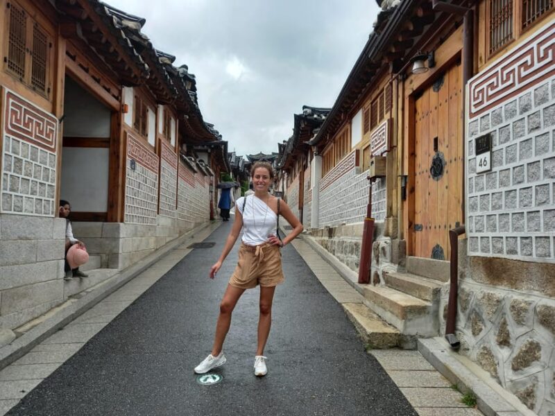 Gyeongbokgung-Folk Museum-Bukchon-Jogyesa temple in Insadong - Practical Details and What to Expect