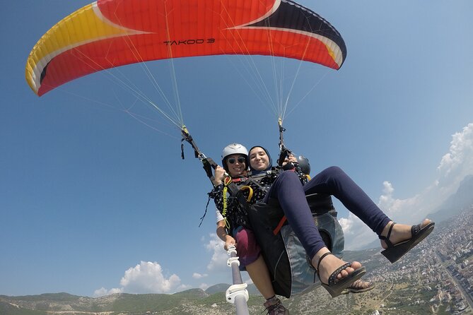 Halal Tandem Paragliding With Licensed Woman Pilot in Alanya - Who Should Consider This Tour?