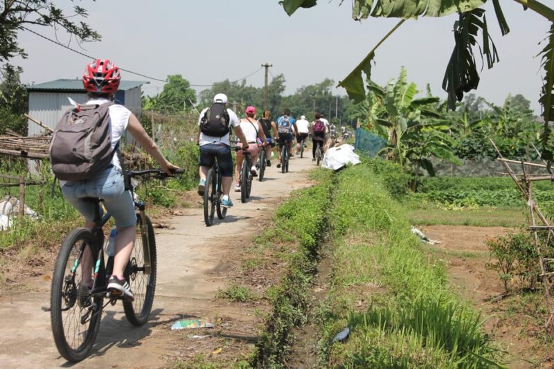 Hanoi City Tour, Backstreet, Alley, Culture,, Train street - The Guide and Group Dynamics