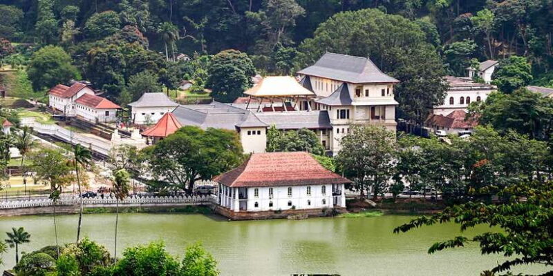 Kandy: Temples, Gardens & Cultural Show City Highlights Tour - FAQs