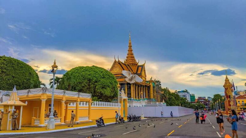 Koh Dach Silk Island and Phnom Penh City Private Day Tour - Final Thoughts