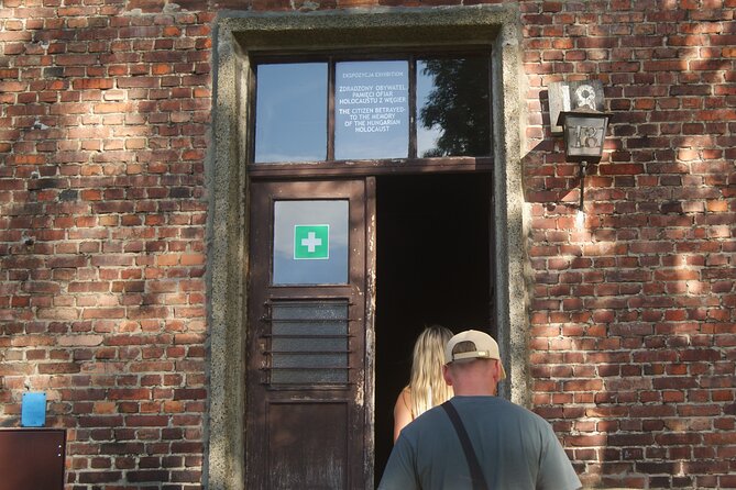 Krakow to Auschwitz Birkenau and Salt Mine 1 Day Tour FREE ebook - Who Is This Tour Suited For?