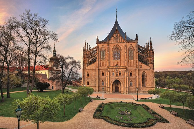 Kutna Hora & St. Barbara Cathedral & Ossuary - FAQs