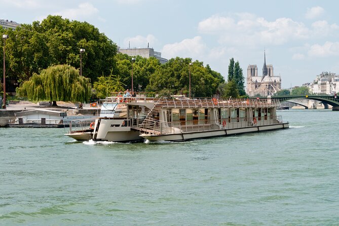 Louvre Accompaniment to Mona Lisa with reserved priority access - Who Will Love This Tour?