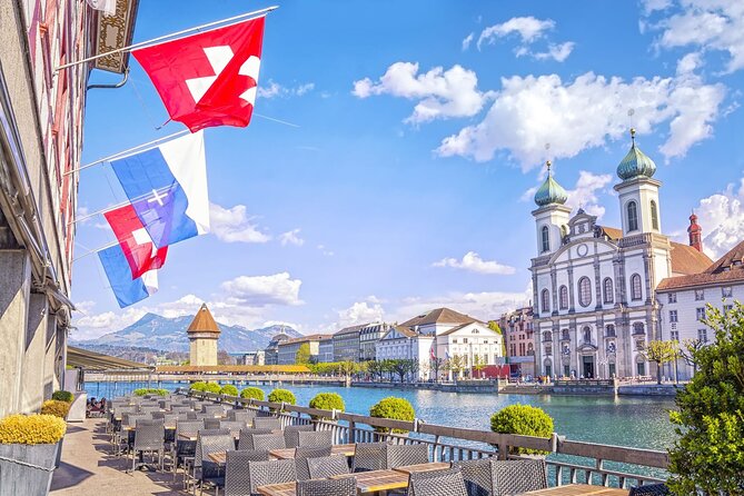 Luzern Elegance: Private City Walk and Panoramic Lake Cruise - The Lake Lucerne Cruise: A Spectacle of Natural Beauty