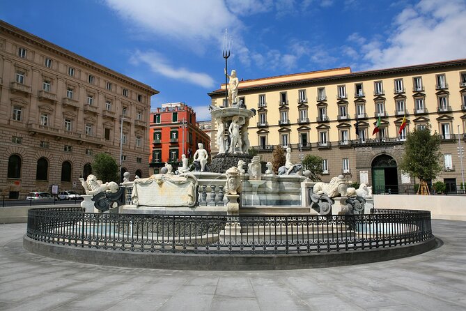 Naples Small Group Walking Tour & Street Food Experience - Walking Spaccanapoli