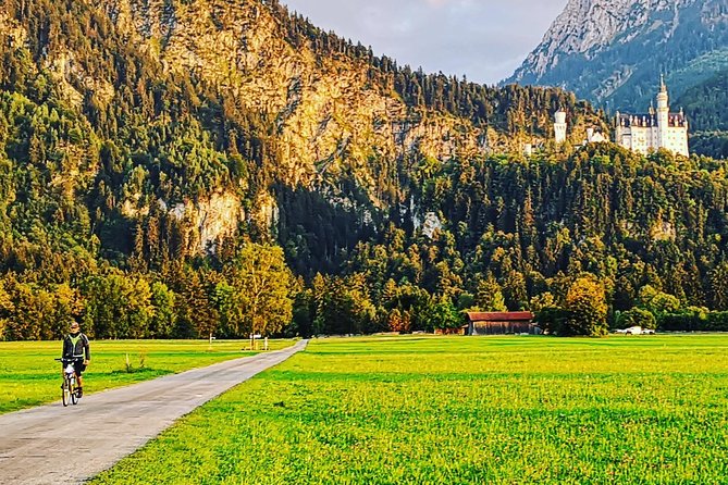 Neuschwanstein Castle by Bus Incl. Bike Ride or Hohenschwangau - Frequently Asked Questions