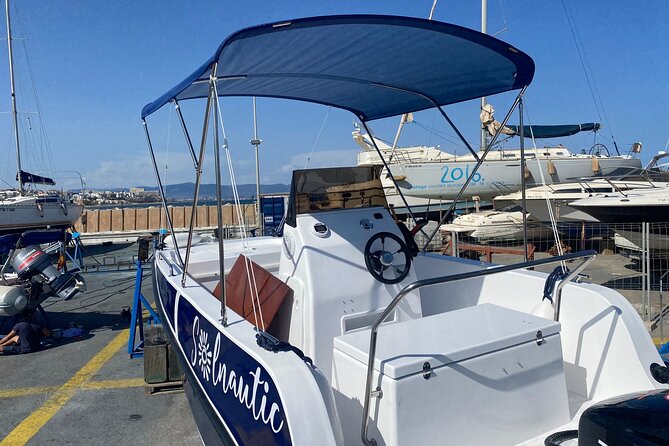 New 2025!! Unlicensed boat for dolphin watching - Who Will Love This Experience?