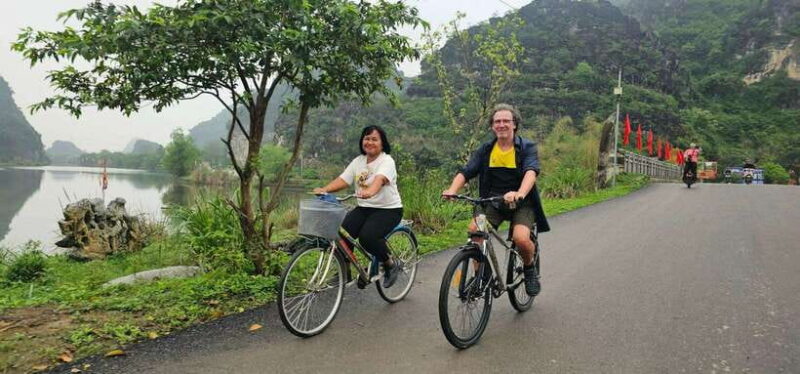 Ninh Binh Must-visit: Hoa Lu-Trang An-Mua Caves - The Experience Provider: Mia Nguyen