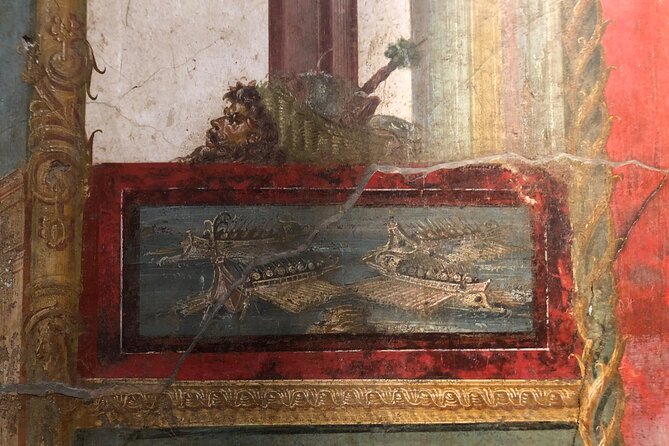 Pompeii and Herculaneum Private Tour with Pick up and Wine Tasting - Comparing Pompeii and Herculaneum