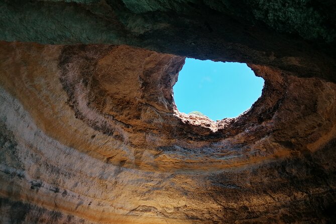Portimão to Benagil: Adrenaline Wave 90 Minutes Cave Tour - Who Is This Tour Best For?