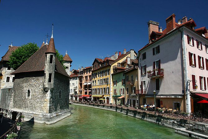 Private 2-hour Walking Tour of Annecy with official tour guide - FAQ
