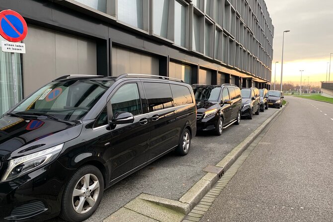 Private Airport Transfer Schiphol Airport to Amsterdam - The Sum Up