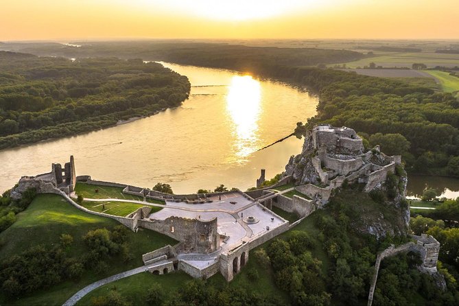 Private Grand City Tour in Bratislava with Devin Castle - Key Points