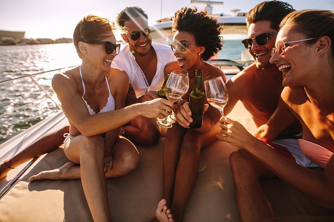Private Luxury Yacht Tour with Lunch and Drinks - FAQ
