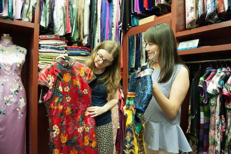 Private Shopping Experience with Insider - Authenticity and Reviewer Insights