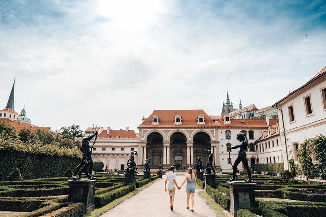Private Vacation Photography Session with Local Photographer in Prague - The Practicalities and Considerations
