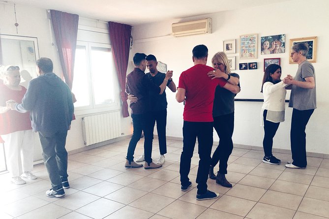 Rooftop Tango Lesson & Drinks in Barcelona - Authenticity and the Cultural Touch