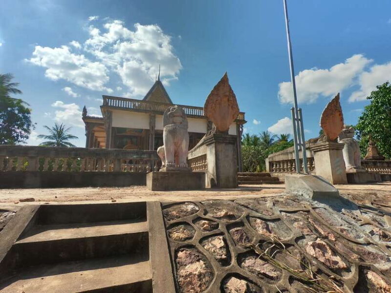 Siem Reap: 6-Hour Easy Rider Motorbike Tour - The Lunch Experience