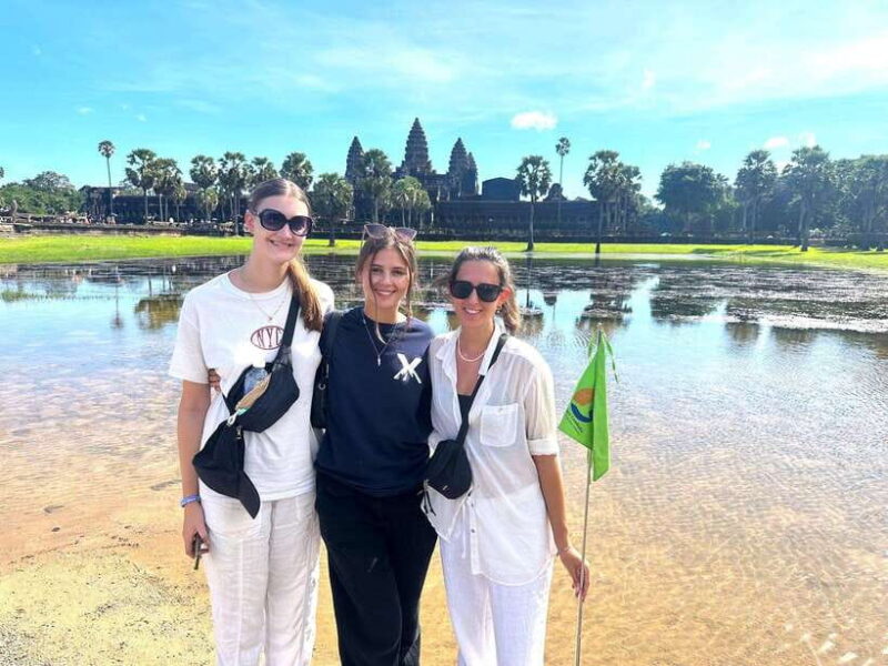 Siem Reap: Angkor Wat Sunrise and Tonle Sap 1.5 Days - Day Two: Floating Villages on Tonle Sap