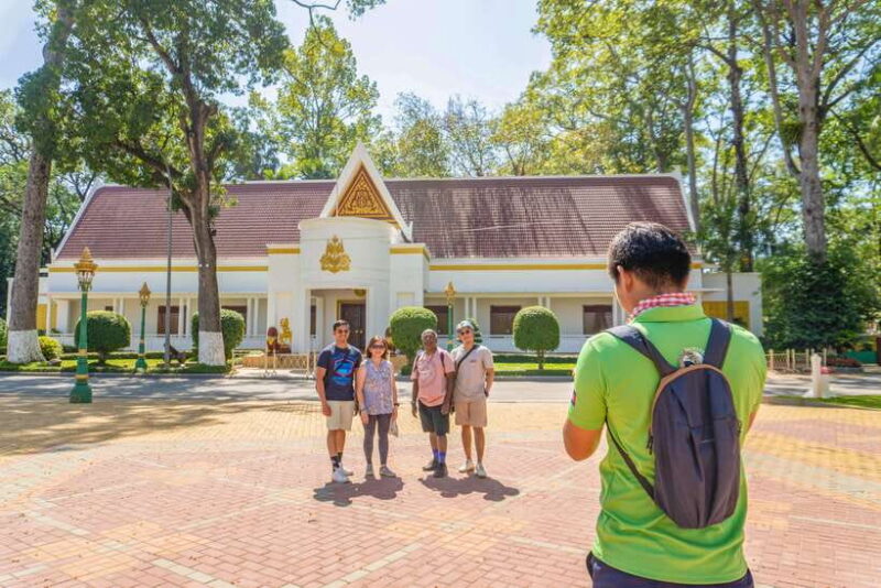 Siem Reap: Morning Foodie & Market Tour by Vespa - The Sum Up