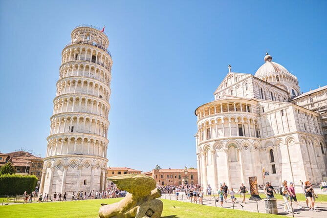 Siena and San Gimignano: Small-Group Tour with Lunch from Florence - San Gimignano: Towering Charm