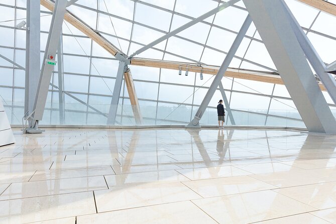 Skip-the-line Ticket Premium Access to Fondation Louis Vuitton - The Experience in Detail: What You’ll Encounter