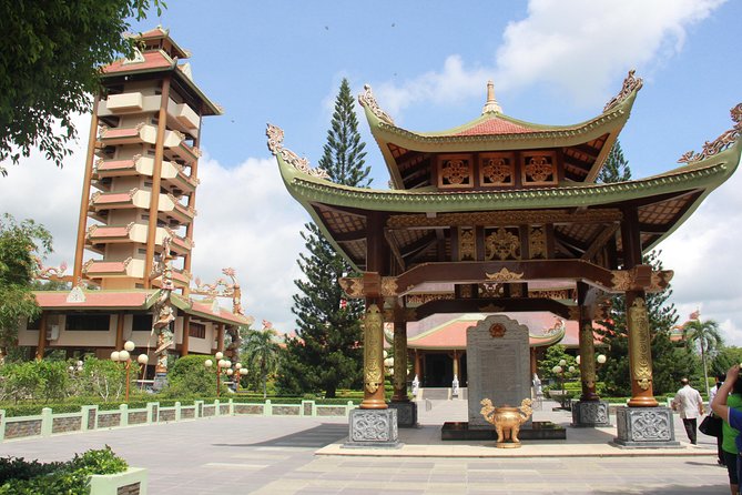 Small-group Cu-Chi Tunnel: 1-Day Ben-Duoc Temple & Liberated Zone - Practical Tips for a Great Experience