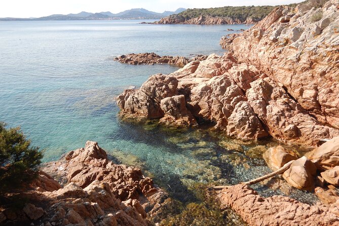 Smeralda Boat Tour and snorkeling - Tasting Sardinian Bottega and Local Specialties
