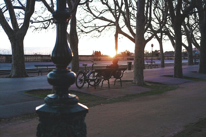 Surprise Walk of Montpellier with a Local - FAQs