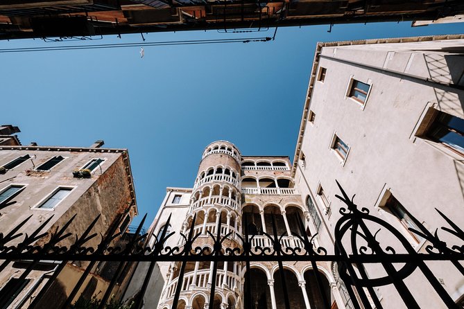 Venice Gondola ride with Skip the Line Doge's Palace tour - FAQ