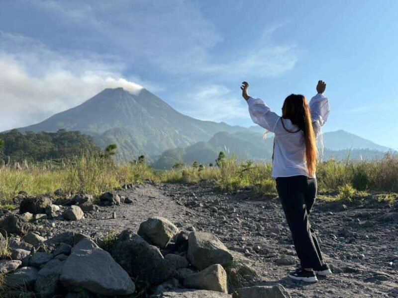 Yogyakarta : Mount Merapi jeep 4X4 tour & Borobudur ClimbUp - Borobudur: Climbing Indonesia’s Largest Buddhist Temple