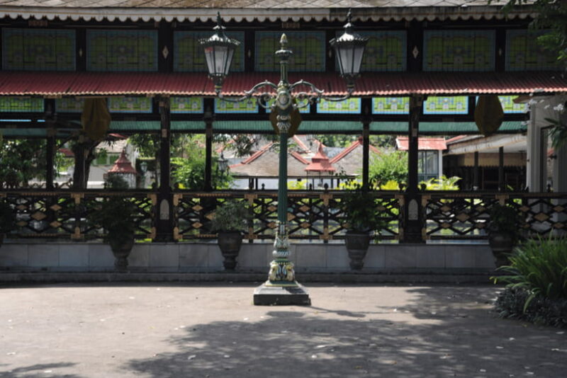 Yogyakarta: Sultan Palace & Water Castle Day Tour - FAQ